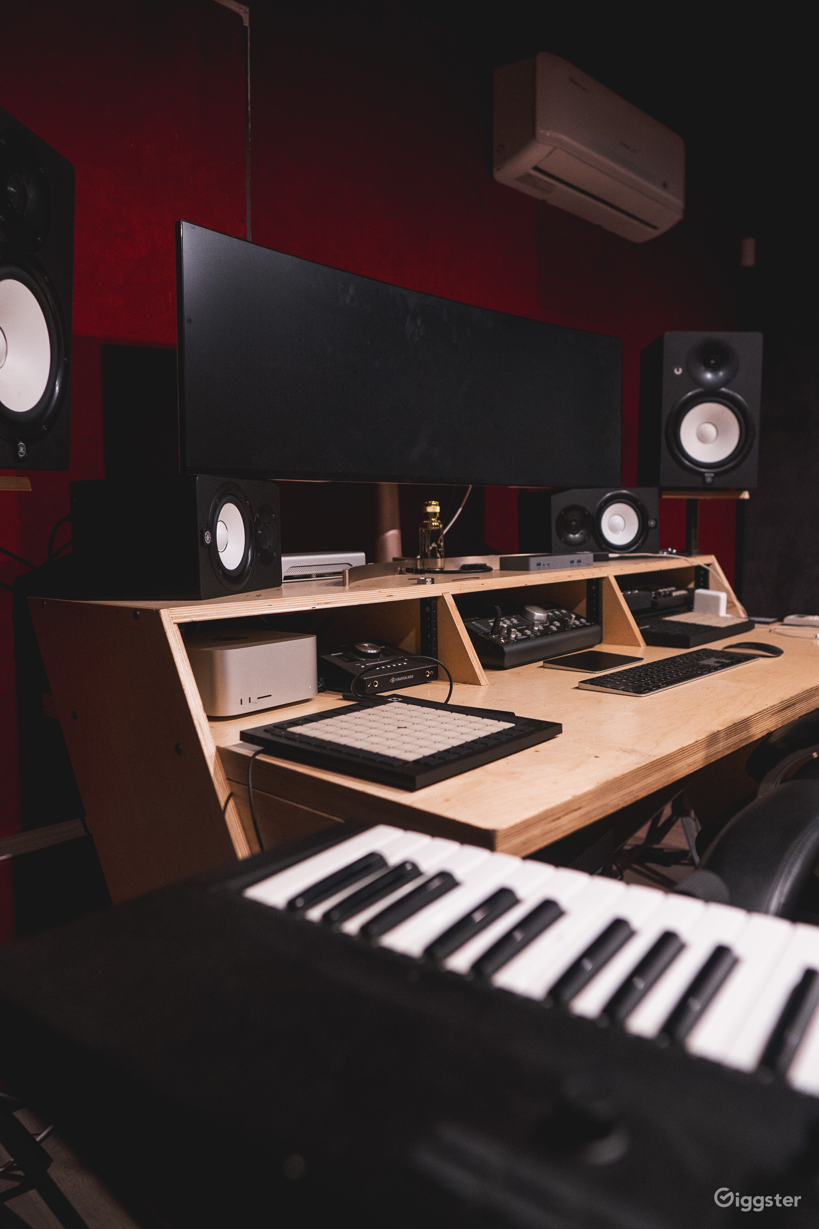 Music Recording Studio in Universal Studios | Rent this location on ...