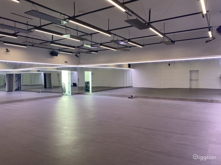 Fitness Studio / Patio / Foyer Space | Rent this location on Giggster