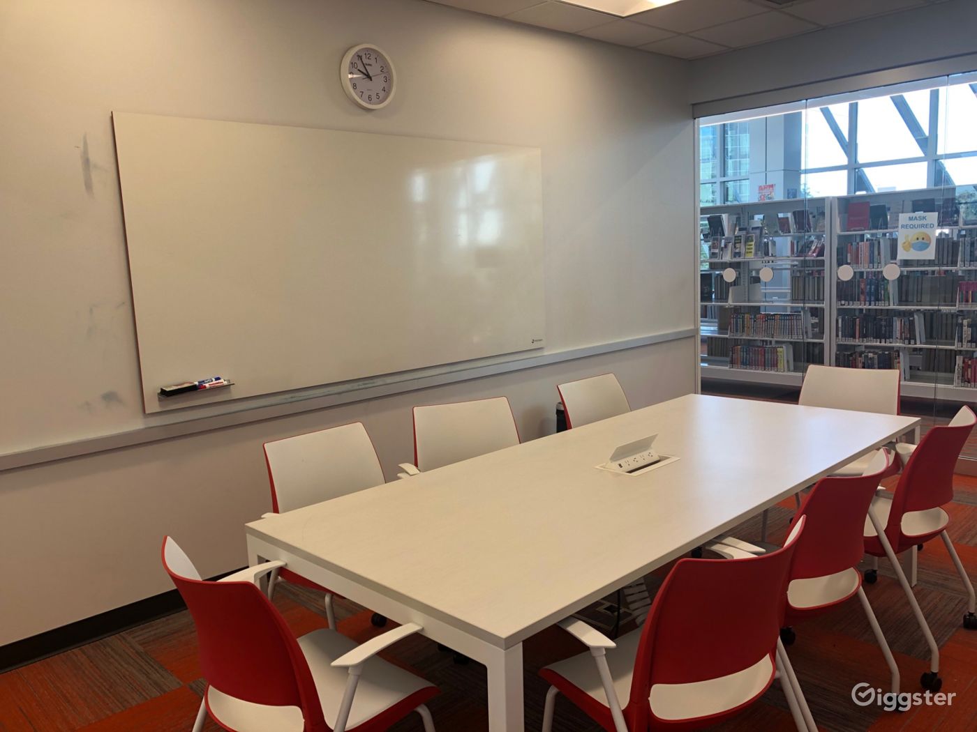 Library Study room for 7-10 people in River Center Branch | Rent this ...