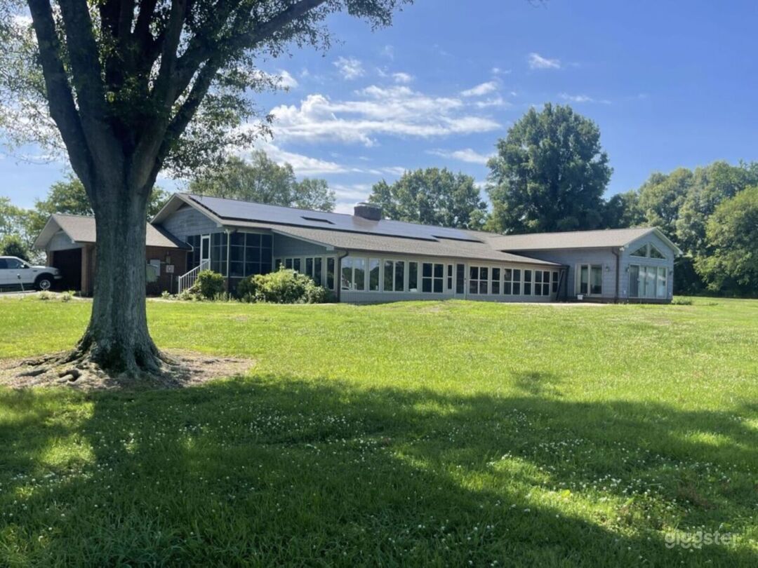 Spacious MCM Country Ranch on Almost 5 Acres w/2 Sunrooms | Rent this ...