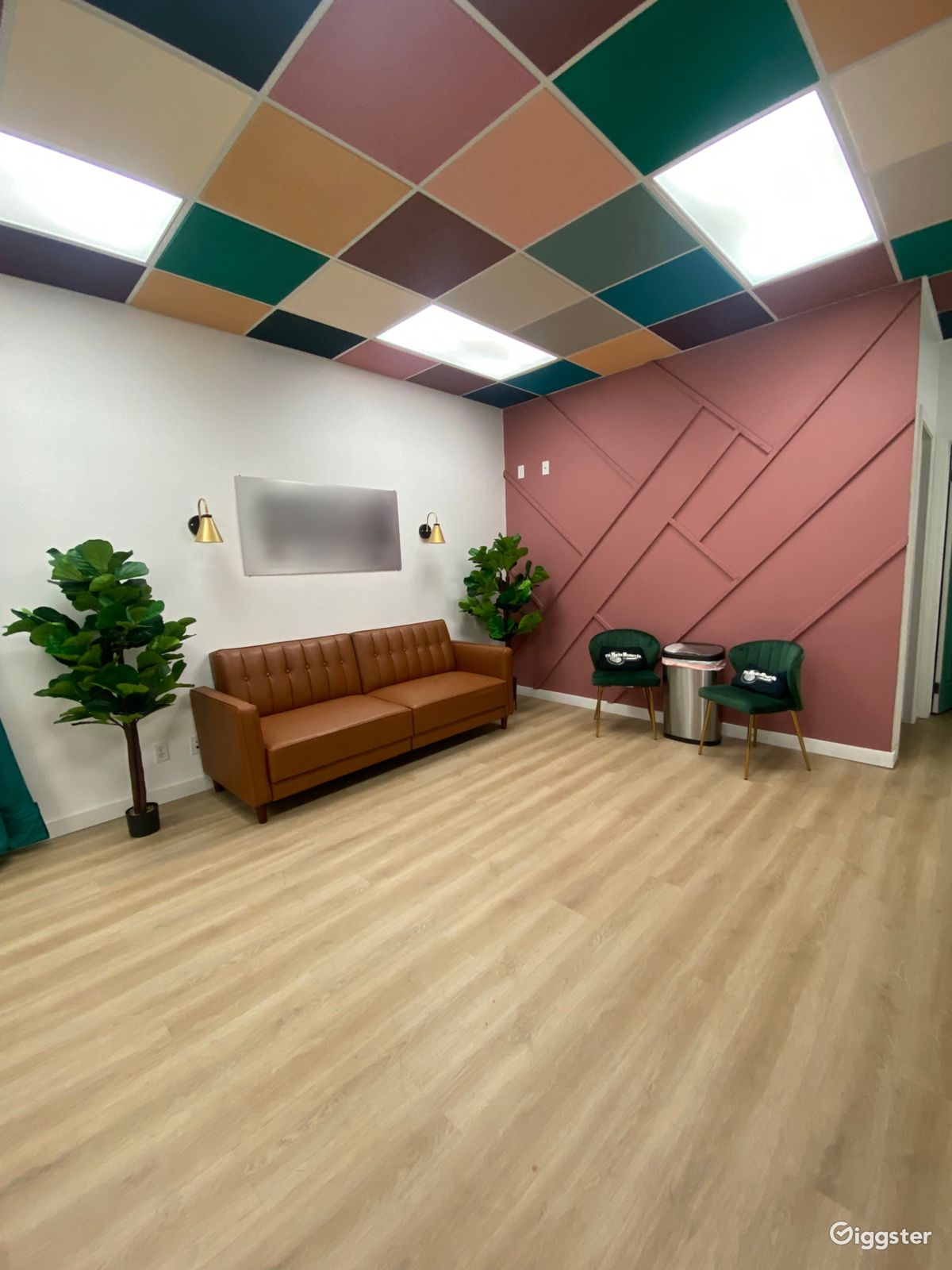 NOHO Arts District Flex Studio Office Space | Rent this location on Giggster