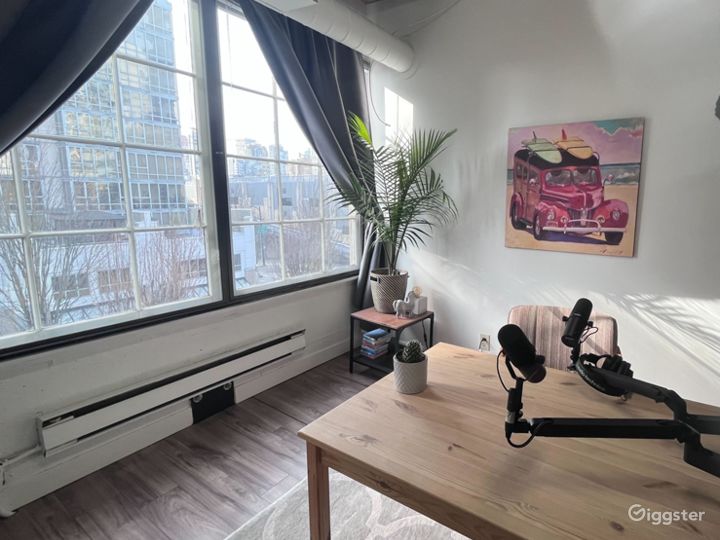 The BEST Podcast Studio spaces for rent near me | Giggster