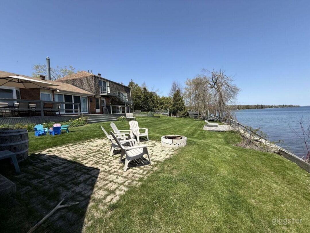 Beautiful Endless Lake Simcoe Waterfront Cottage | Rent this location ...