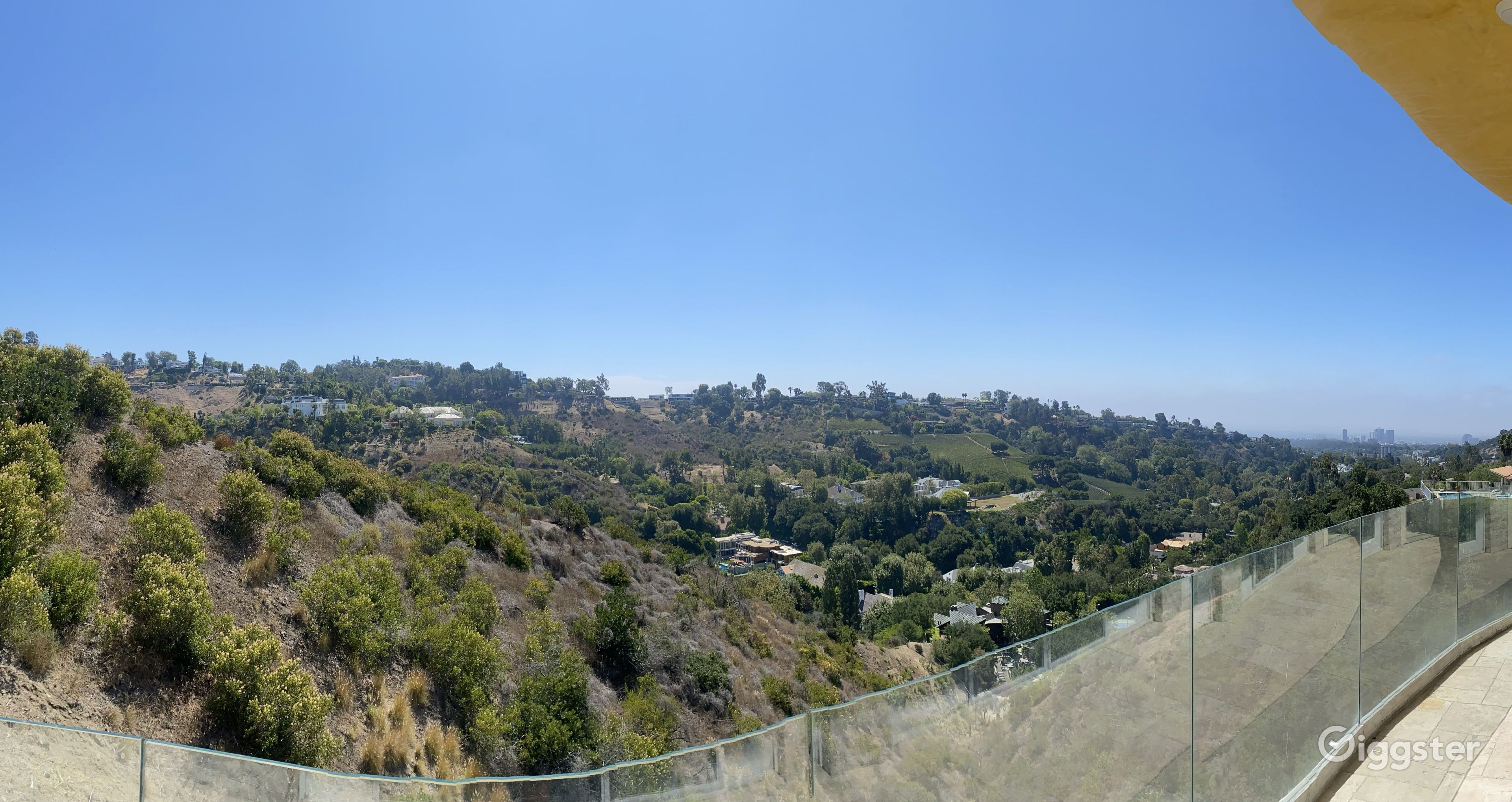 Infinity Pool & Jacuzzi Overlooking the Ocean | Rent this location on ...