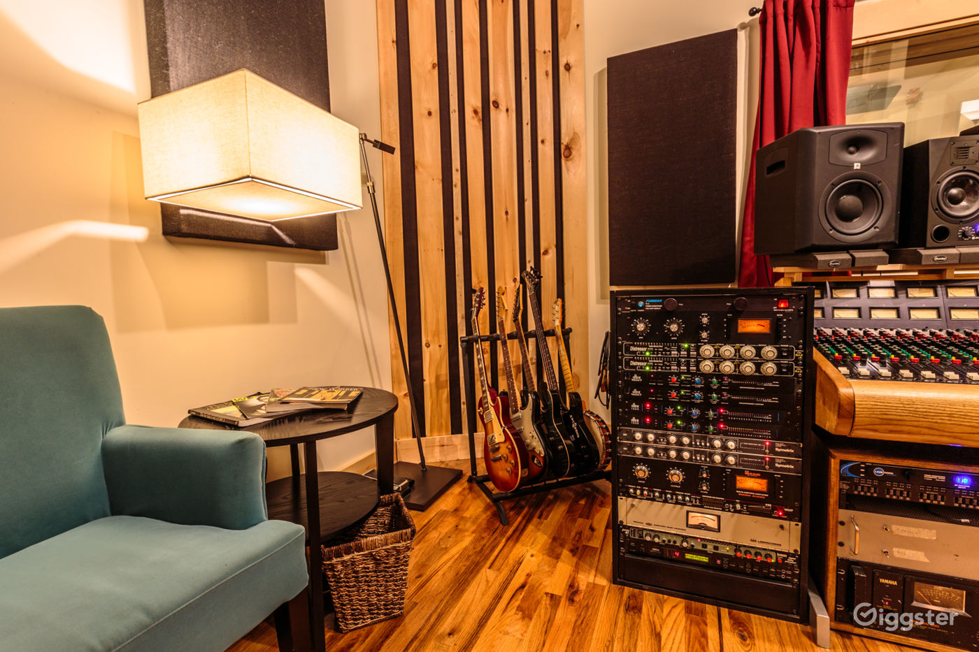 Brooklyn Rustic Loft Recording Studio | Rent this location on Giggster