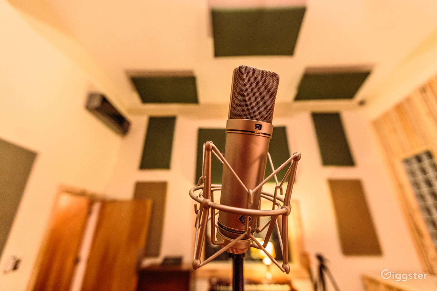 Brooklyn Rustic Loft Recording Studio | Rent this location on Giggster