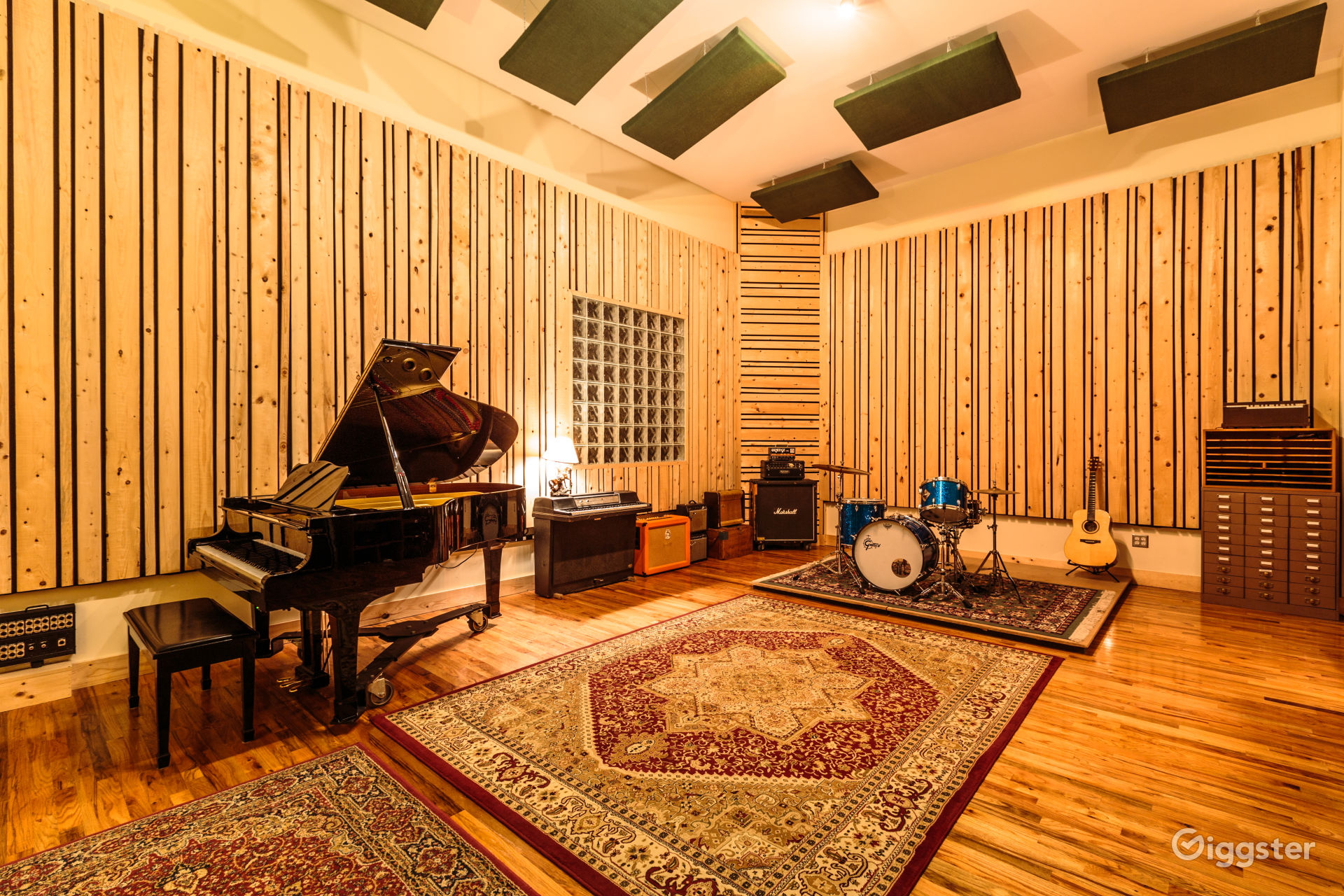 Brooklyn Rustic Loft Recording Studio | Rent this location on Giggster