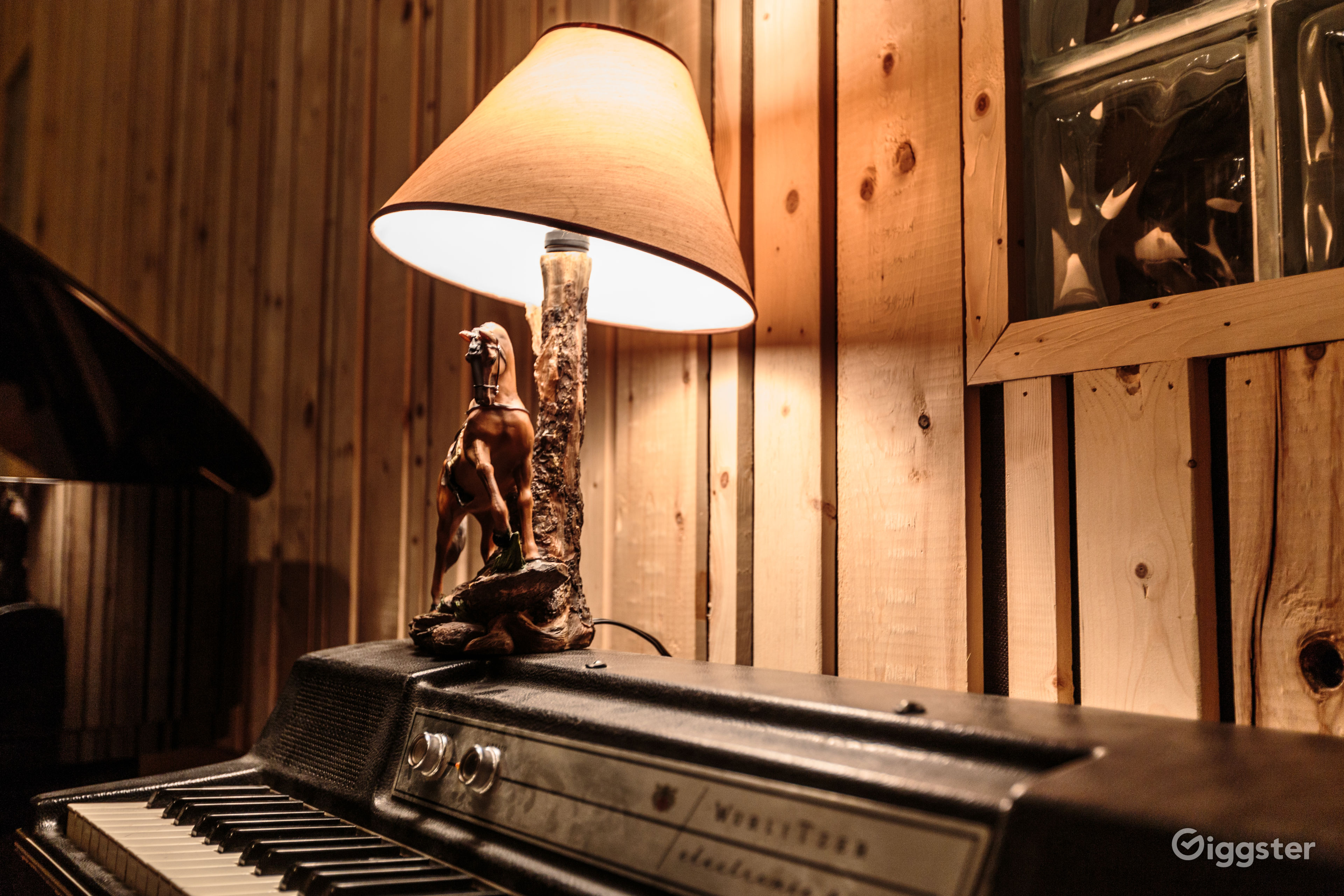 Brooklyn Rustic Loft Recording Studio | Rent this location on Giggster