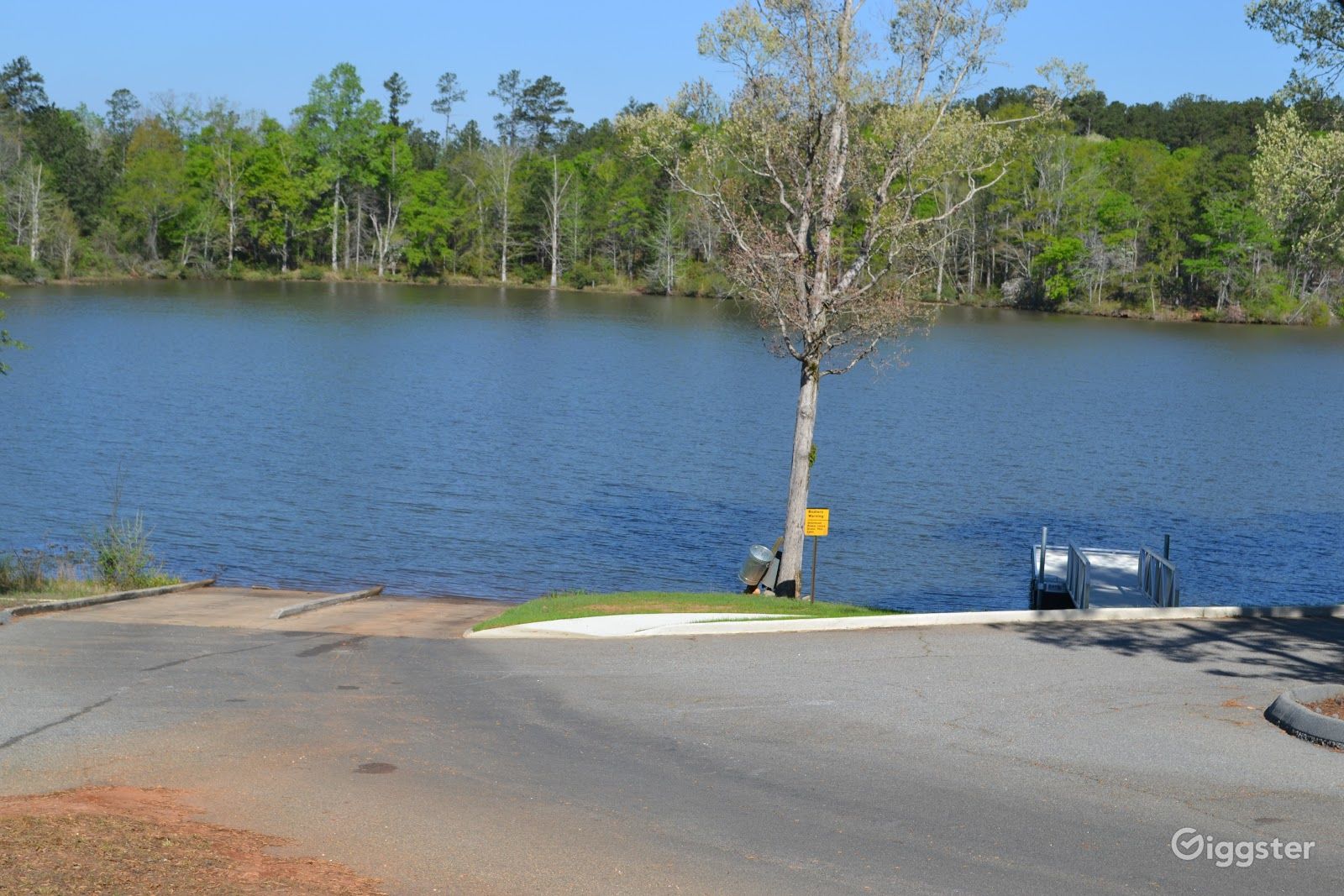 Recreational Park and Campground on Lake Harding | Rent this location ...