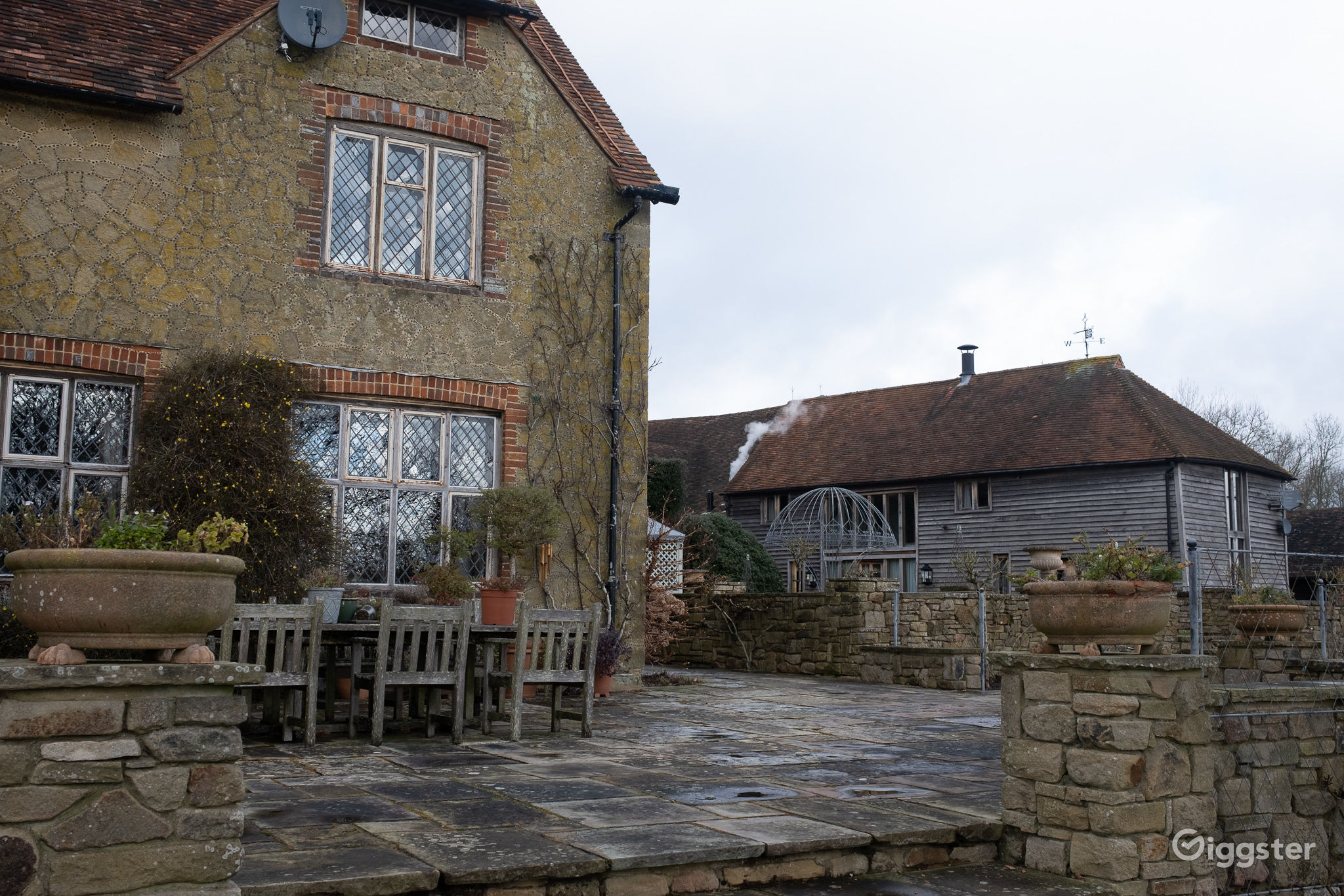British Farm House in Surrey Hills | Rent this location on Giggster
