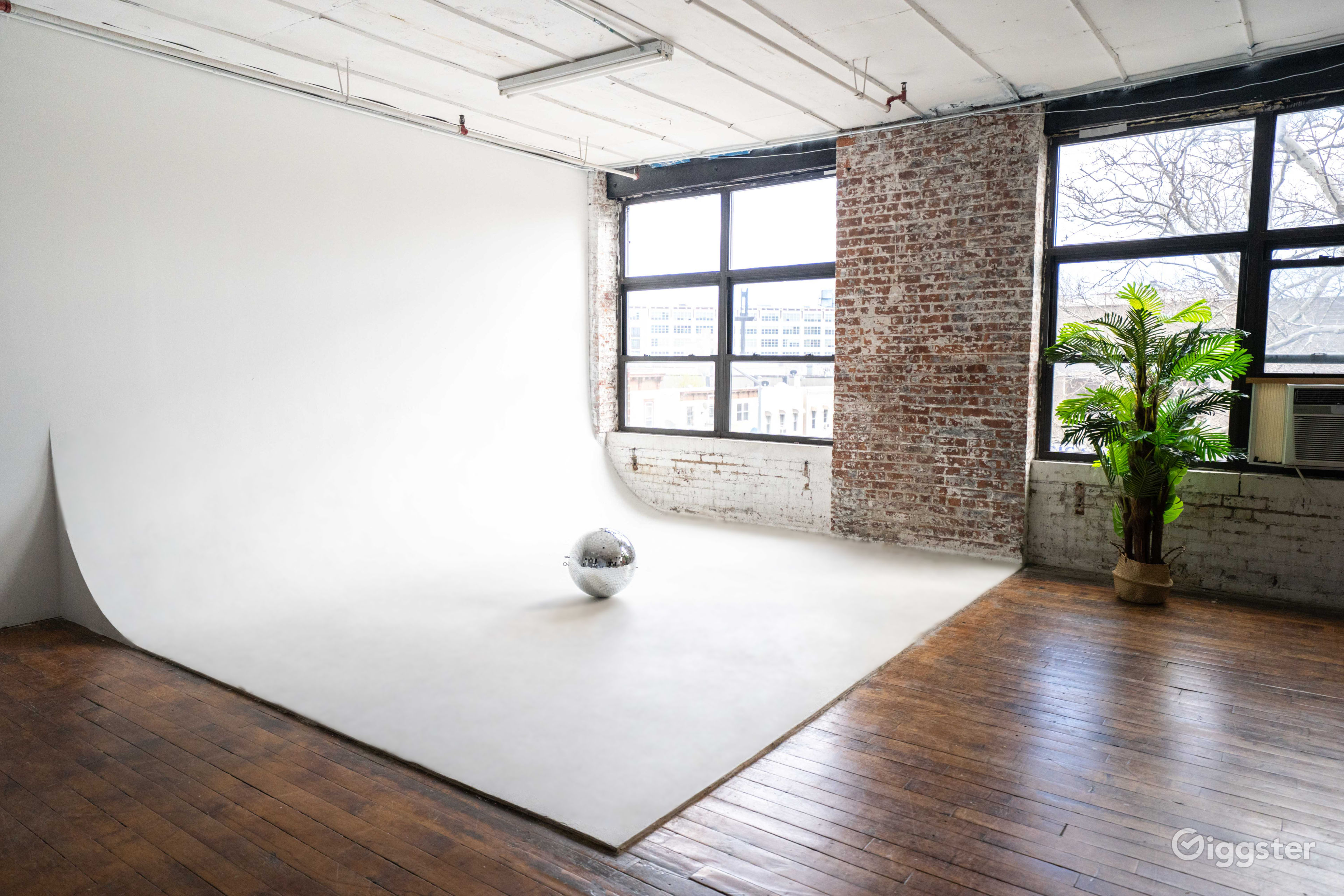 Studio with White Cyclorama Wall | Rent this location on Giggster