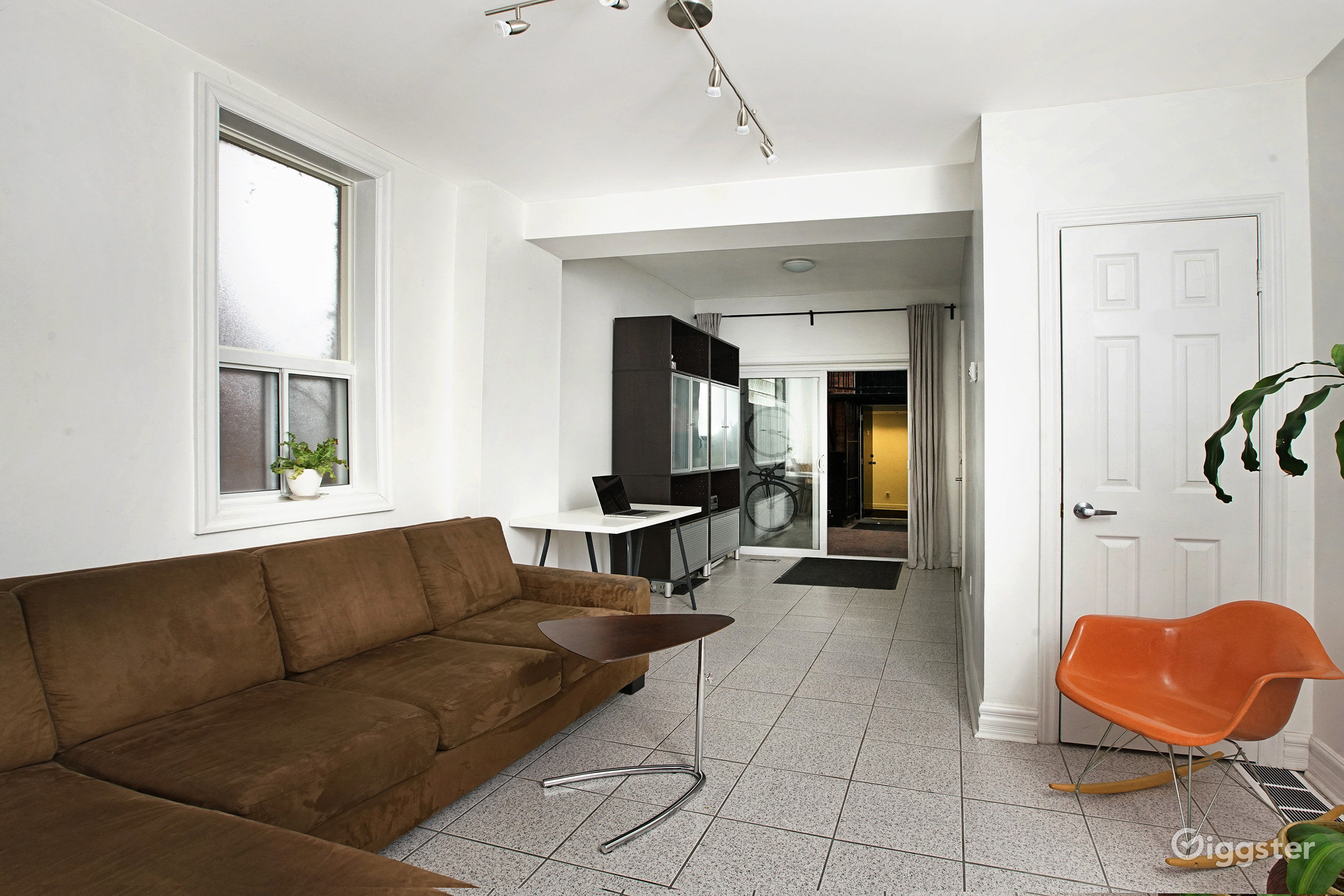 Toronto's Fully-Equipped Soundstage | Rent this location on Giggster