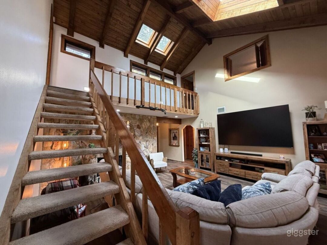 Cabin Style Home | Rent this location on Giggster