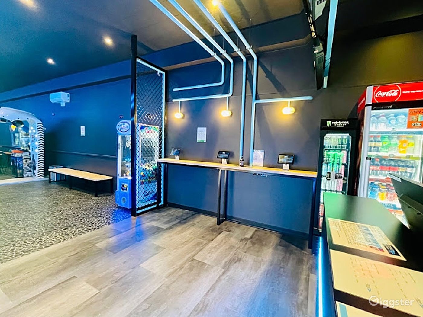 VR Game Arena + Virtual Bar | Rent this location on Giggster