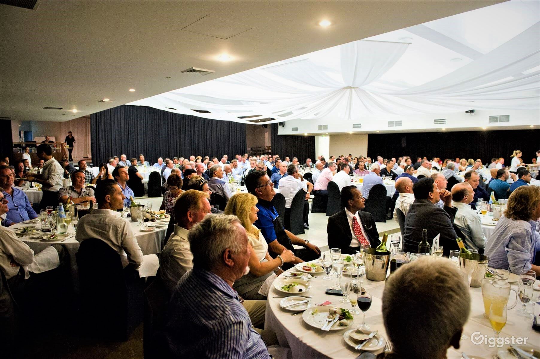 Fully Equipped "ITALIAN CLUB" in Perth | Rent this location on Giggster