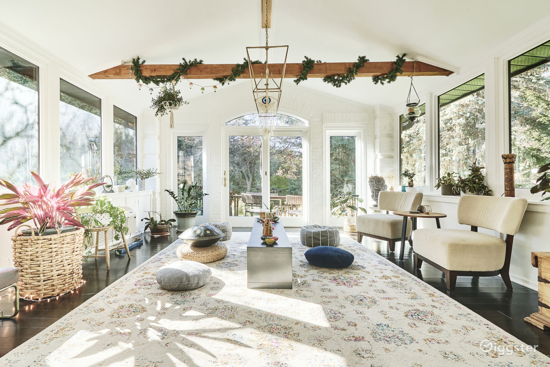 The BEST 10 Graduation Party venues to rent near me | Giggster