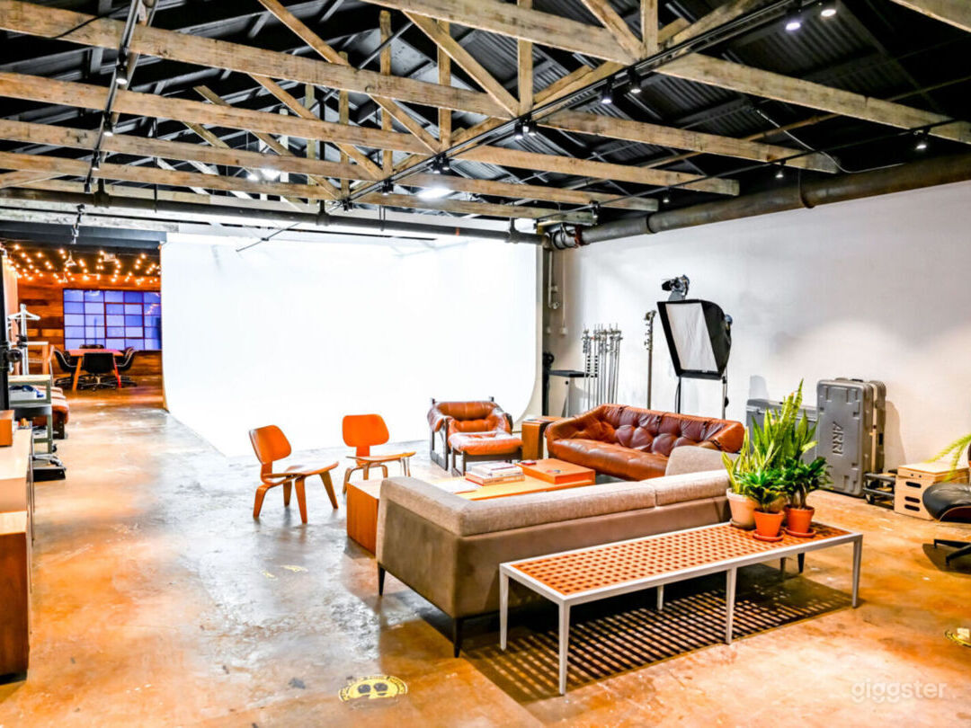 Creative Event & Photo Studio in Barrio Logan | Rent this location on ...