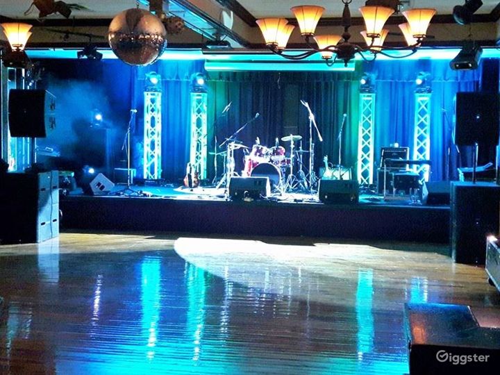 Expansive Event Venue with Large Dance Floor | Rent this location on ...
