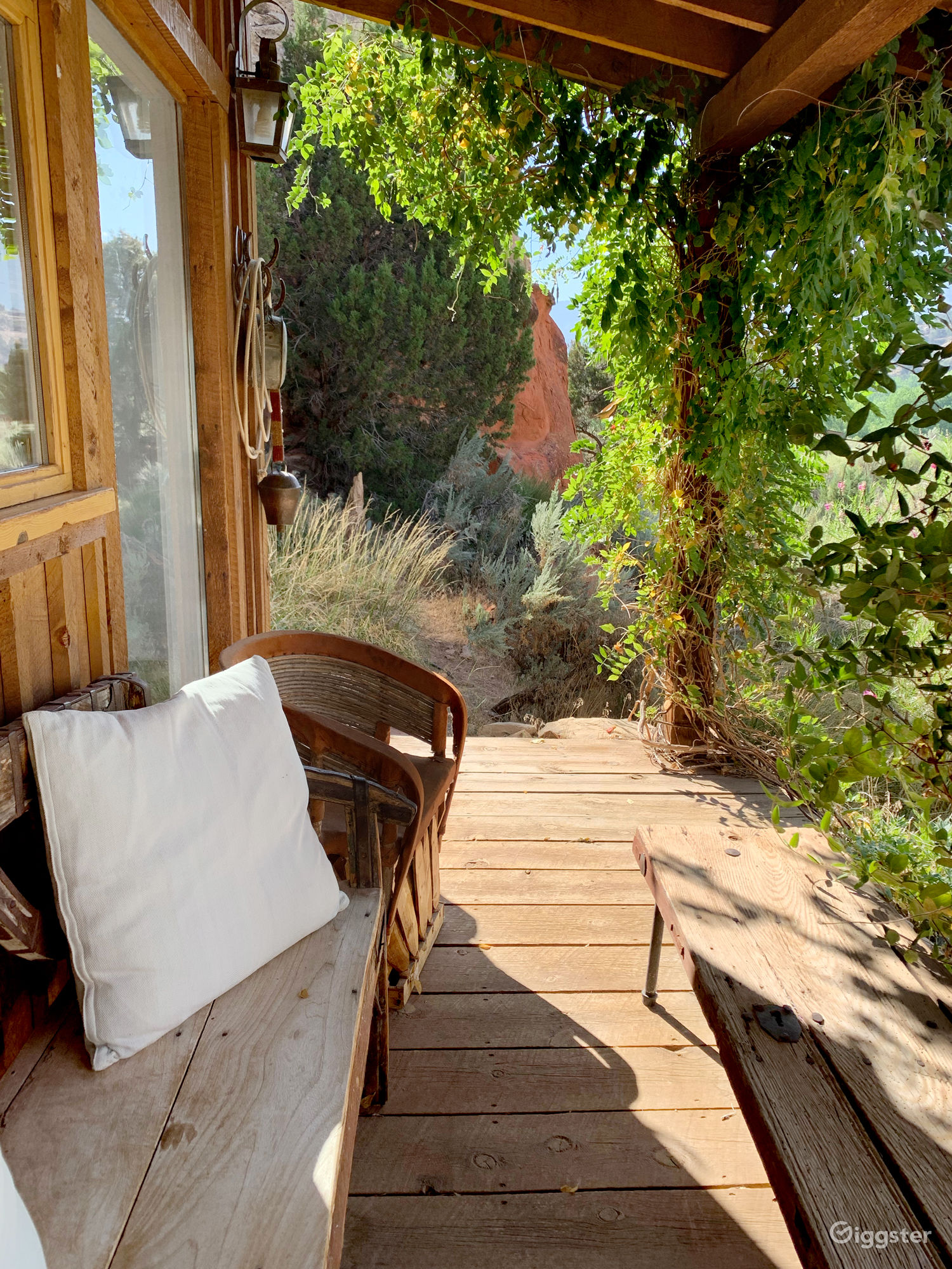 House built into red rock face with sweeping views | Rent this location ...