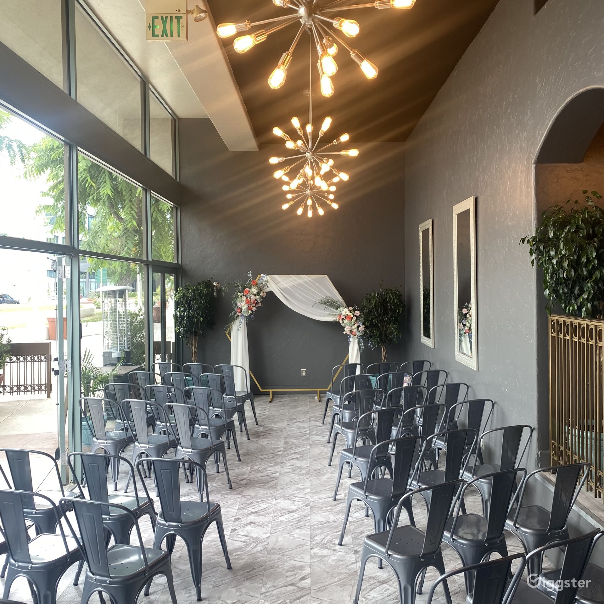 Exclusive private venue - VIP Room | Rent this location on Giggster