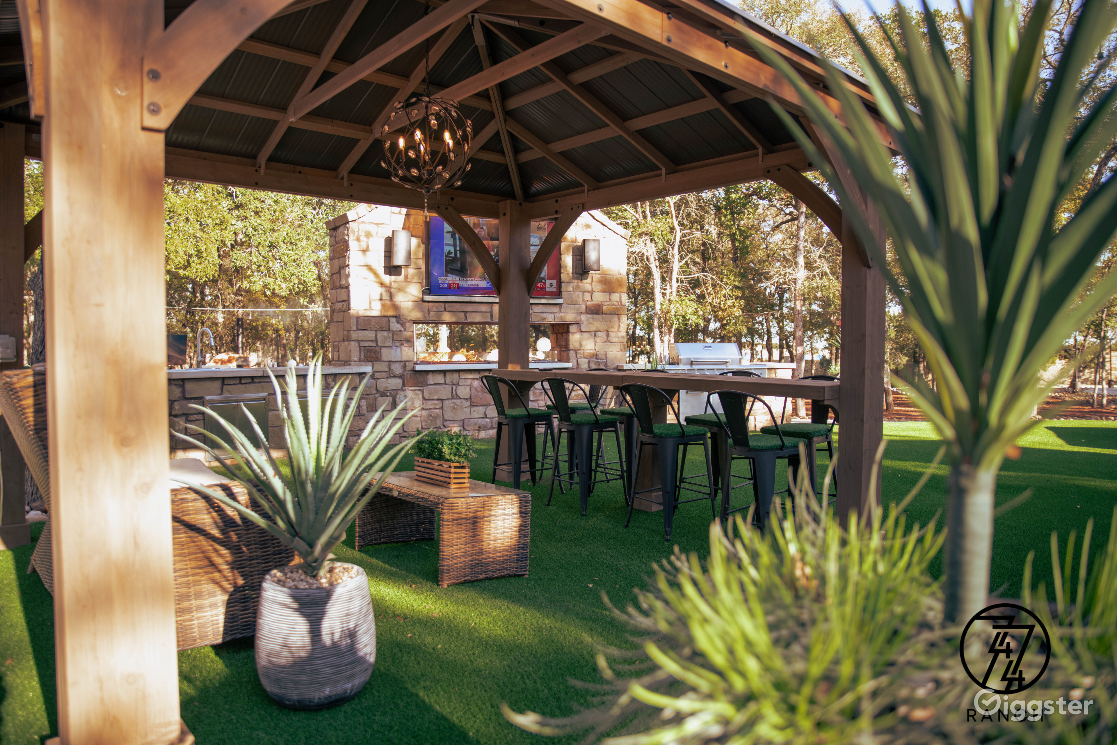 7744 Ranch | Rent this location on Giggster