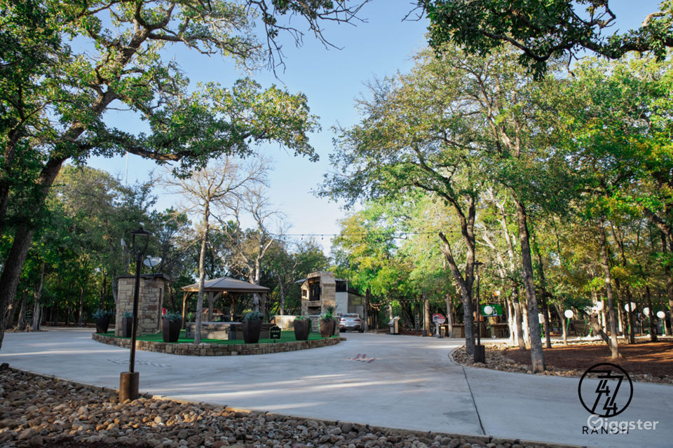 7744 Ranch | Rent this location on Giggster