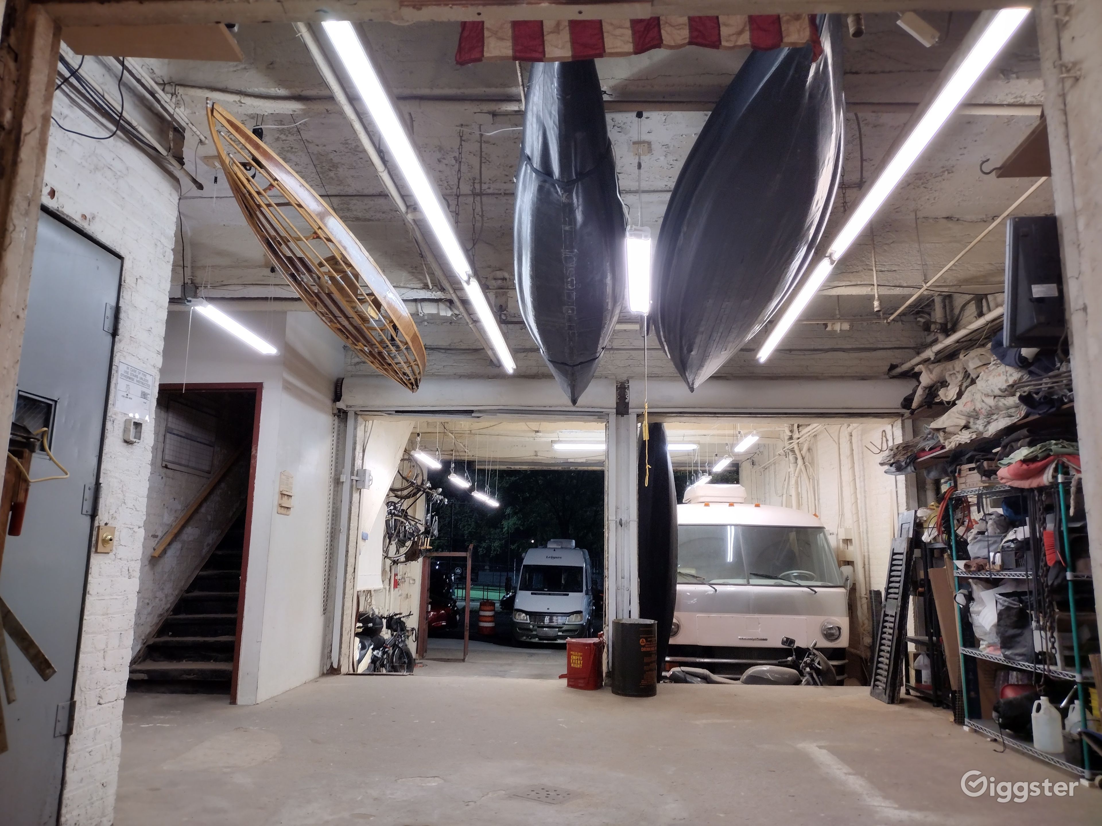 Smoked Fish Warehouse - Garage, Loading dock | Rent this location on ...