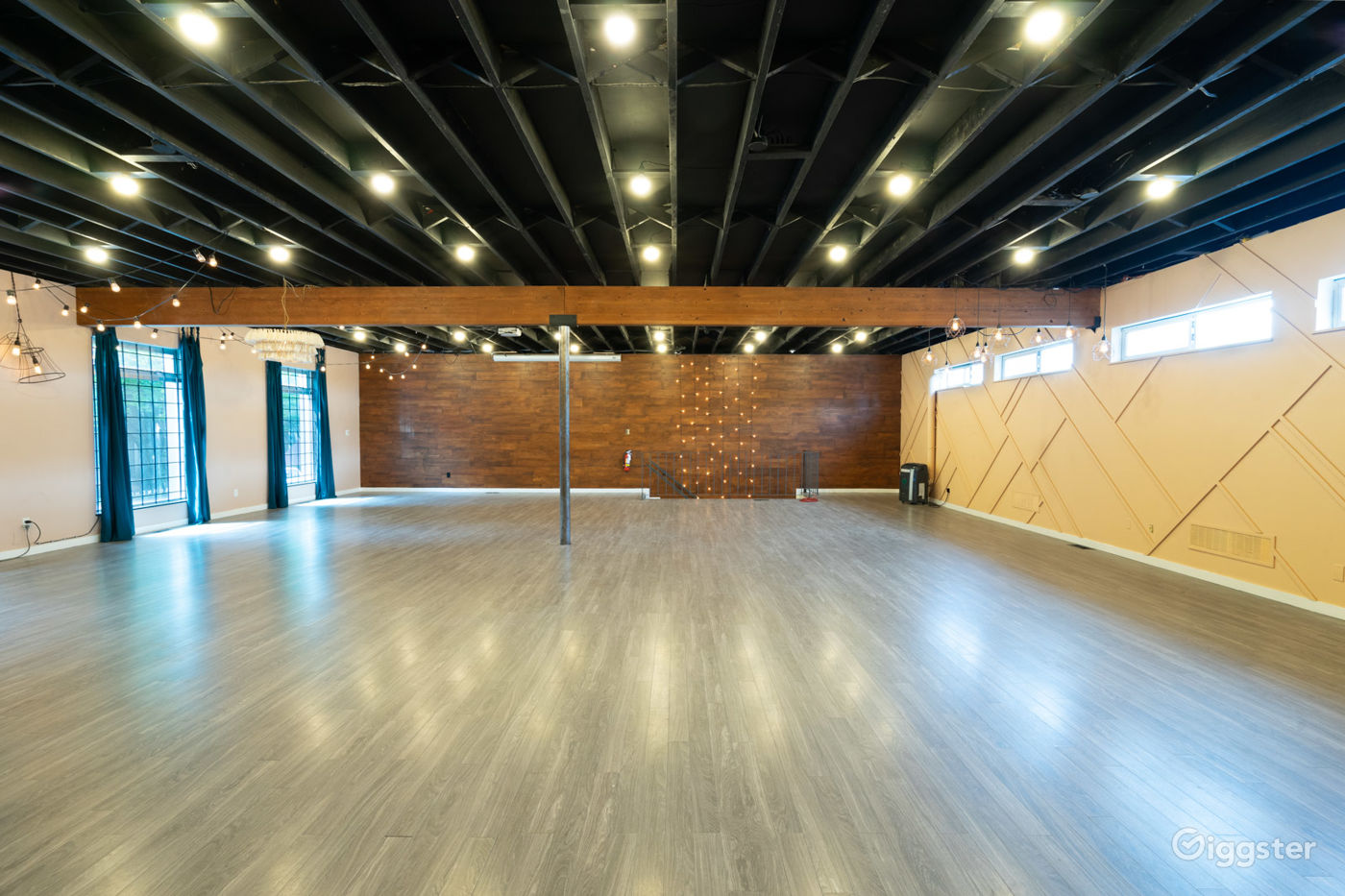 Modern & Artistic Event Space | Rent this location on Giggster