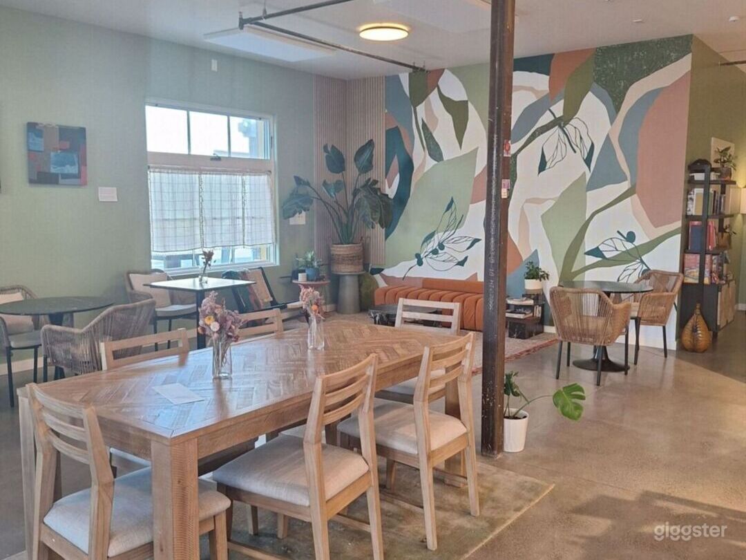 Cozy West Oakland Café | Rent this location on Giggster