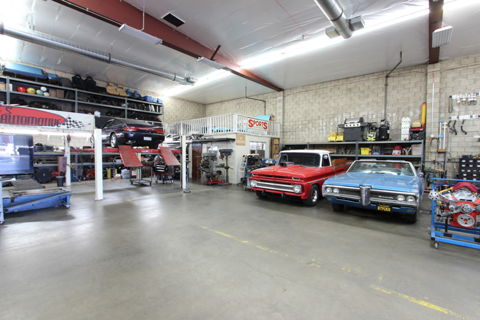 Muscle Car Garage | Rent this location on Giggster