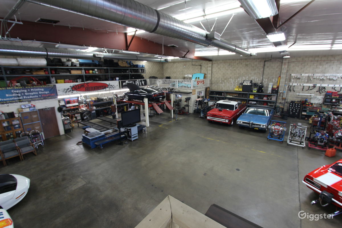 Muscle Car Garage | Rent this location on Giggster