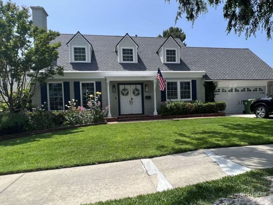 Los Angeles Cape Cod Americana Home | Rent this location on Giggster