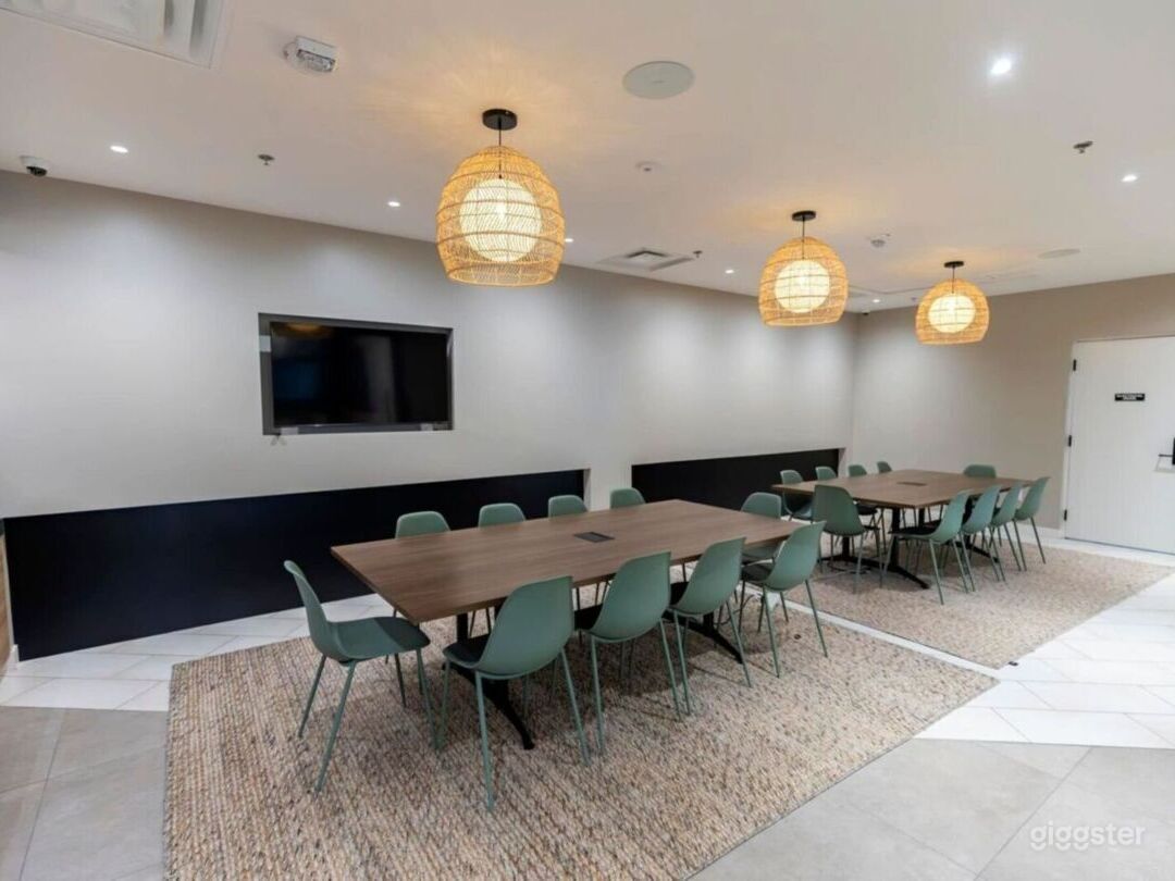 Chic Private Dining & Conference Room | Rent this location on Giggster