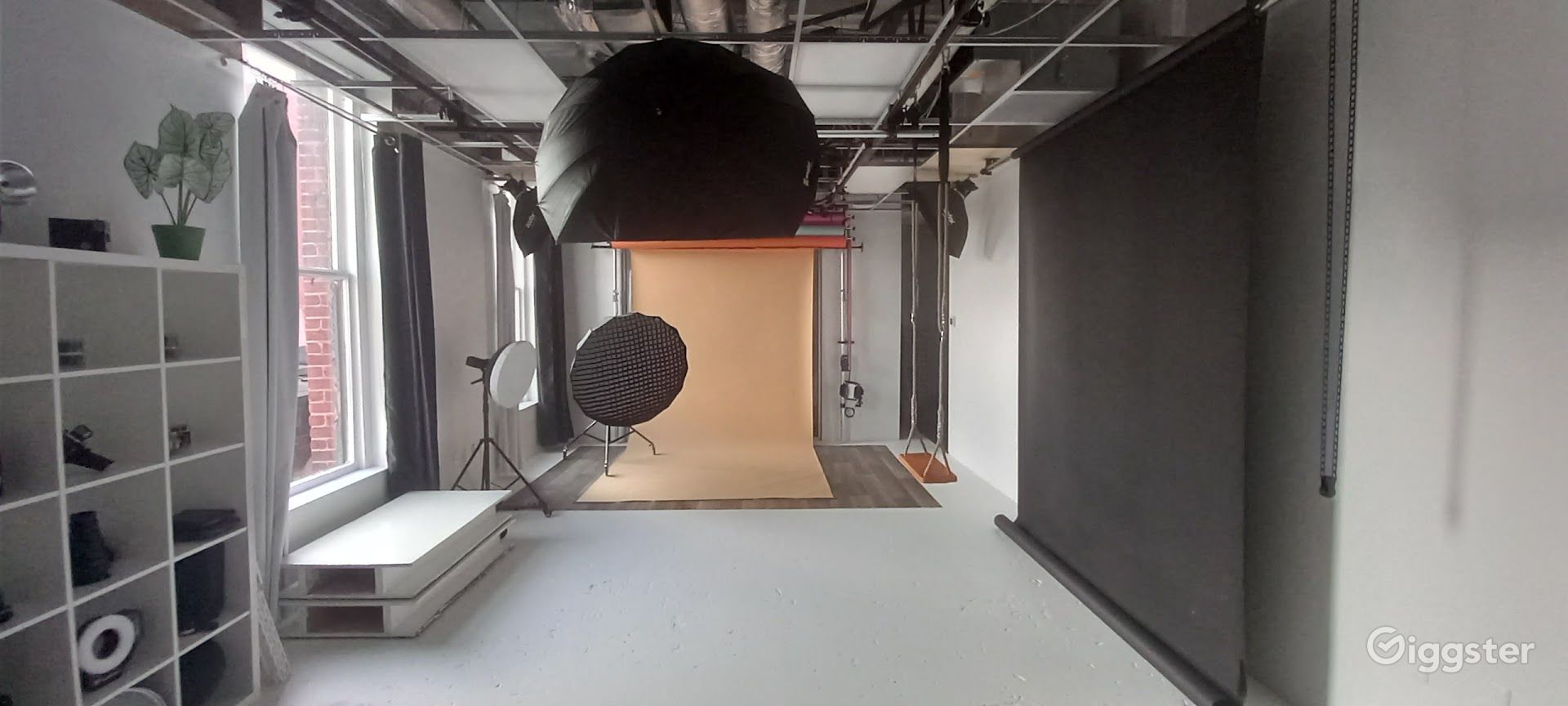 360ism Studios - Photo+Video+Podcast Production | Rent this location on ...