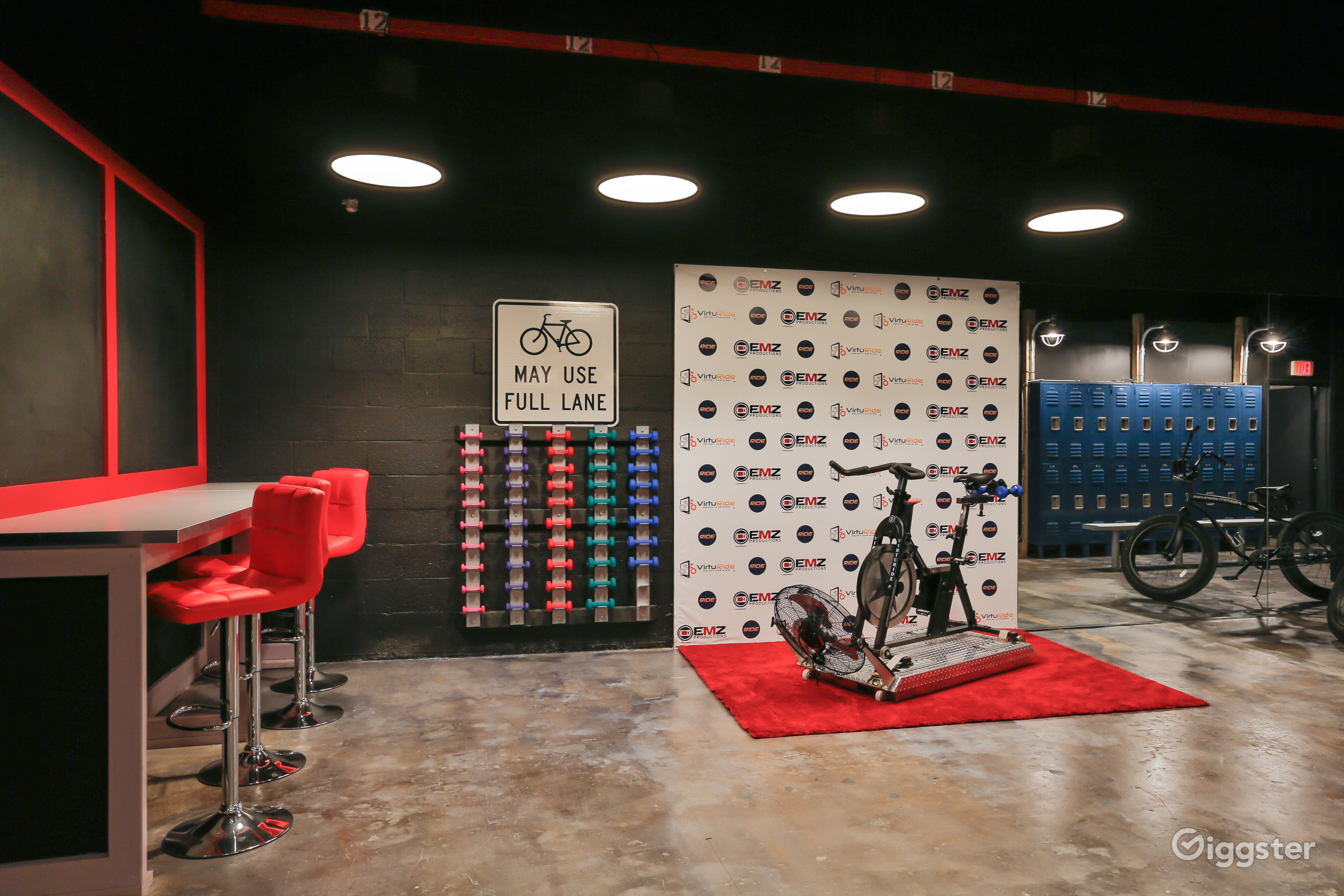 Virtual Reality Cycling Studio | Rent this location on Giggster
