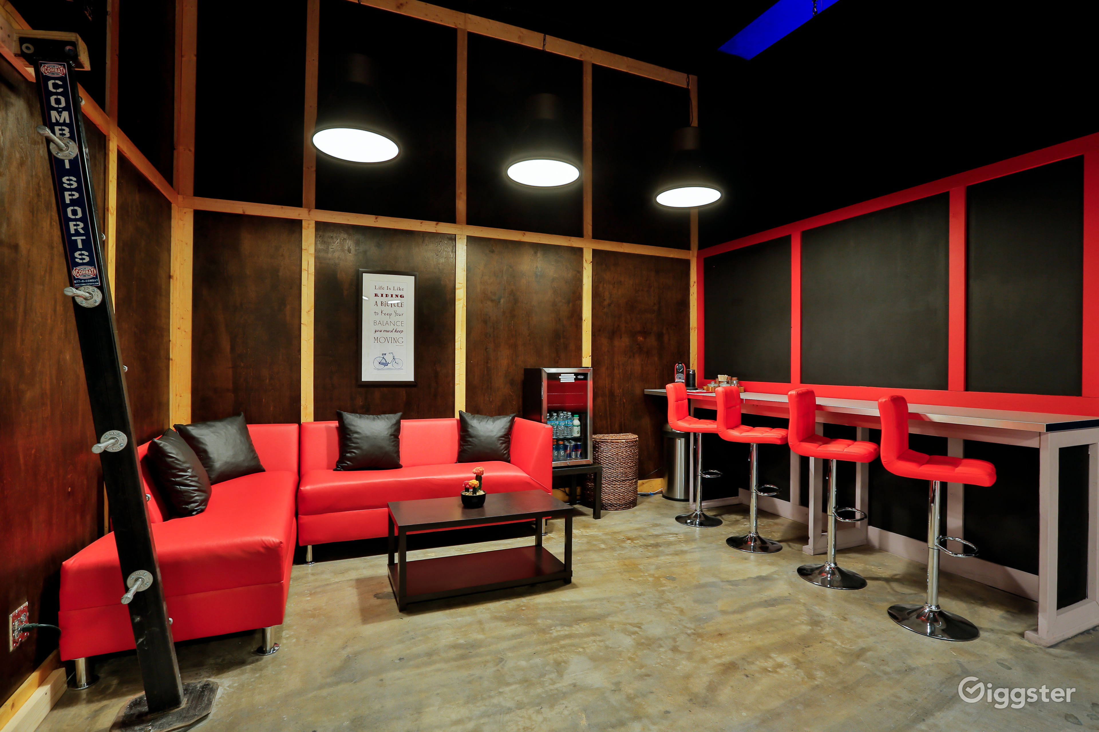 Virtual Reality Cycling Studio | Rent this location on Giggster