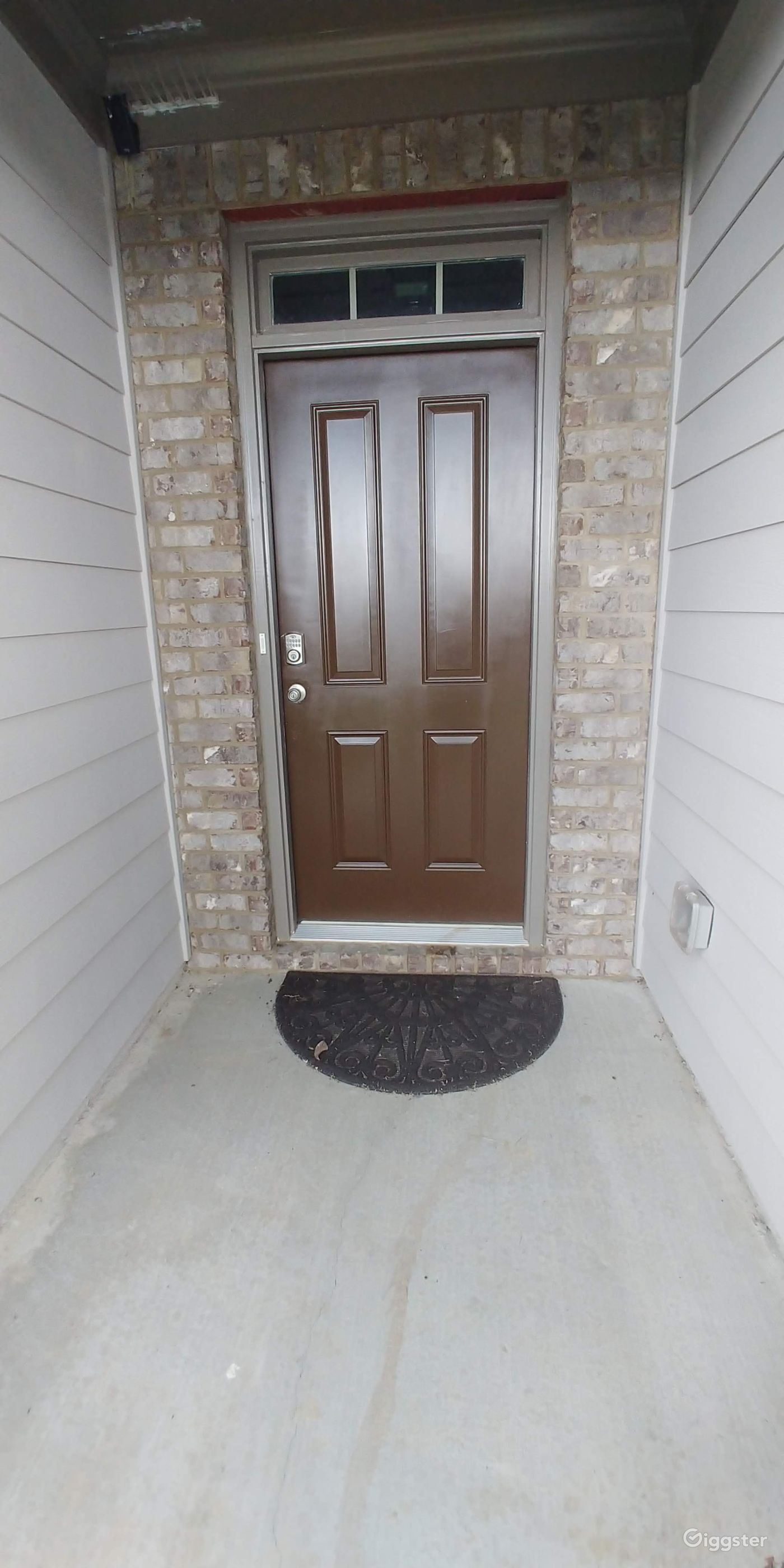 Crystal Manor | Rent this location on Giggster