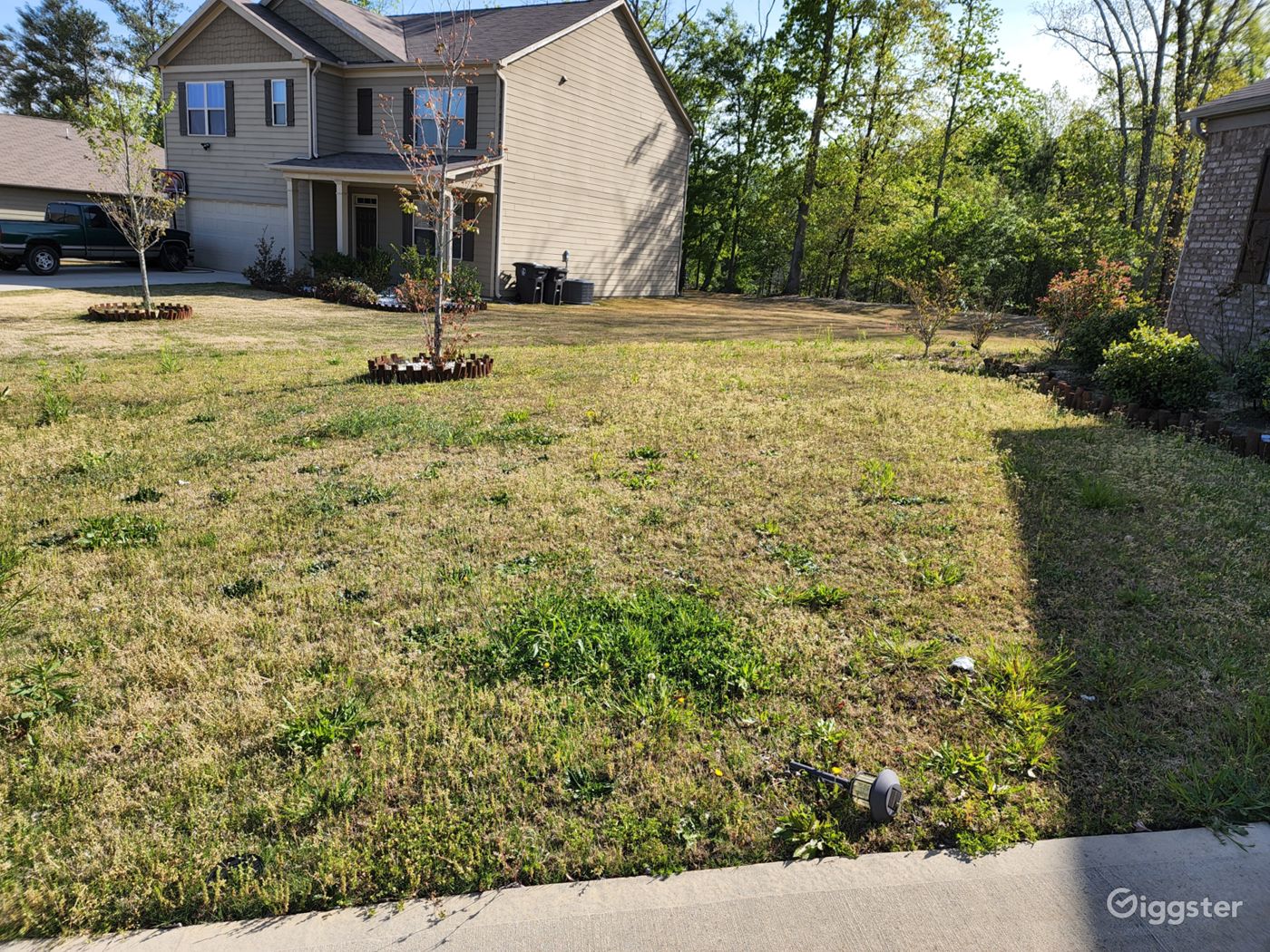 Crystal Manor | Rent this location on Giggster