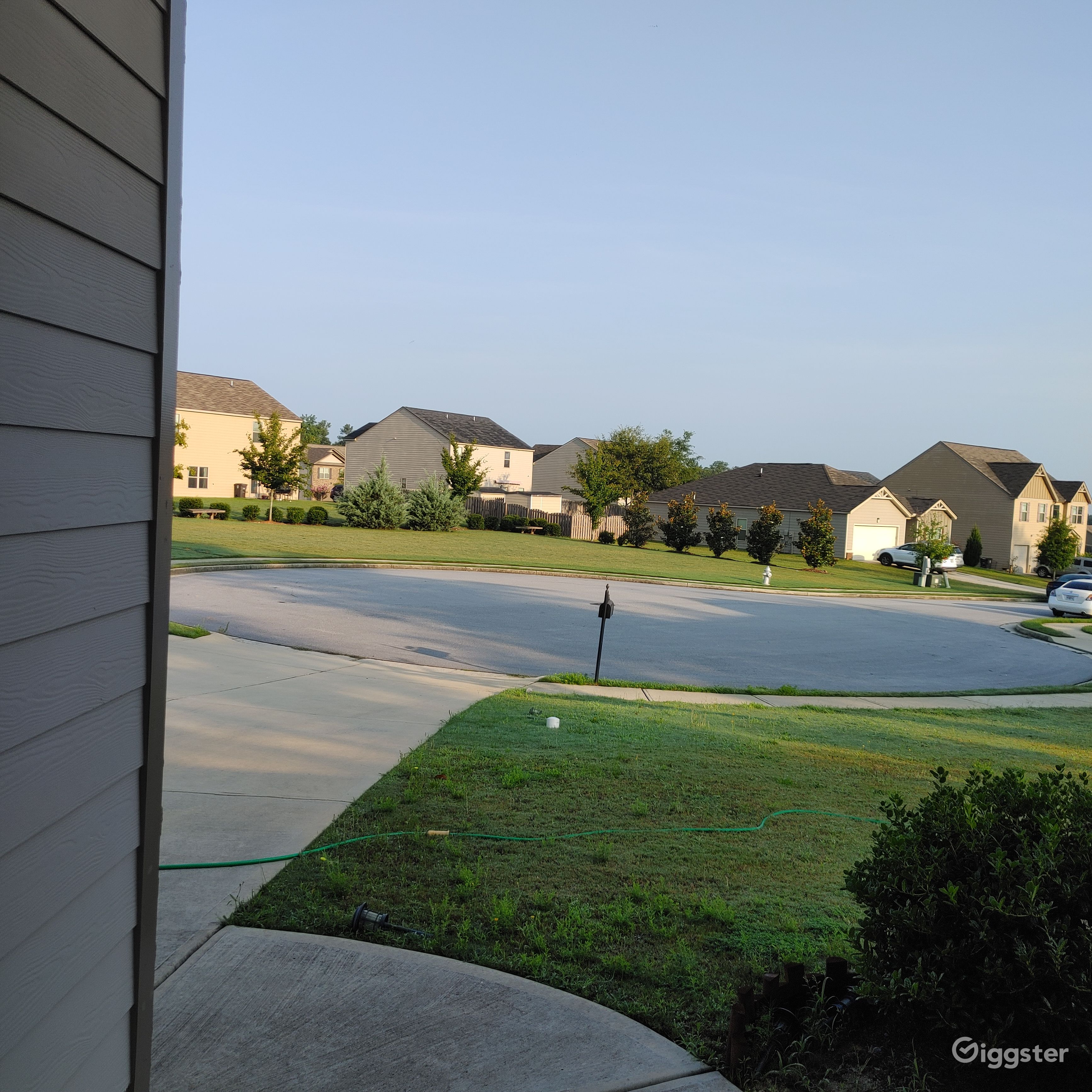 Crystal Manor | Rent this location on Giggster