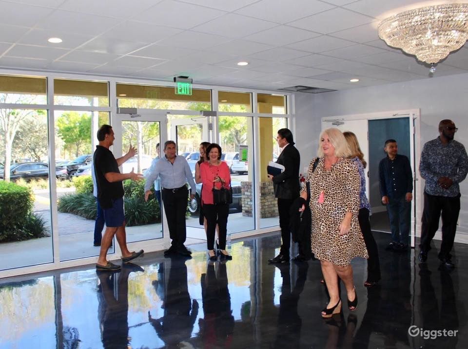 Large Lobby Area with Open Space | Rent this location on Giggster