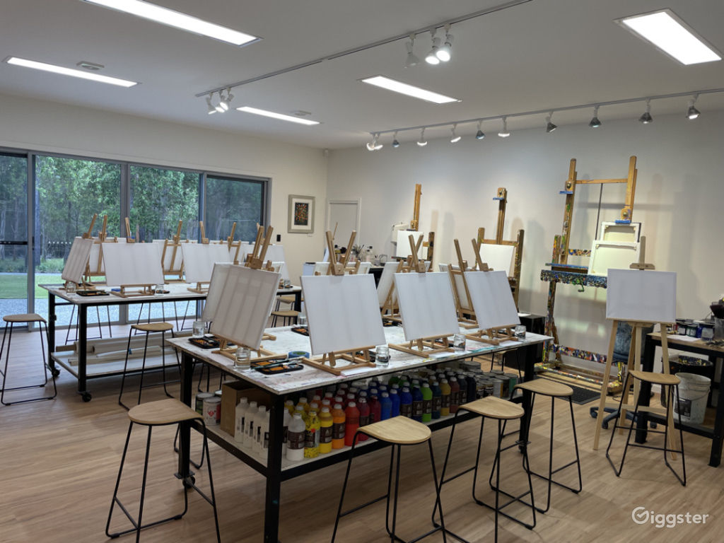Modern ART Studio | Rent this location on Giggster