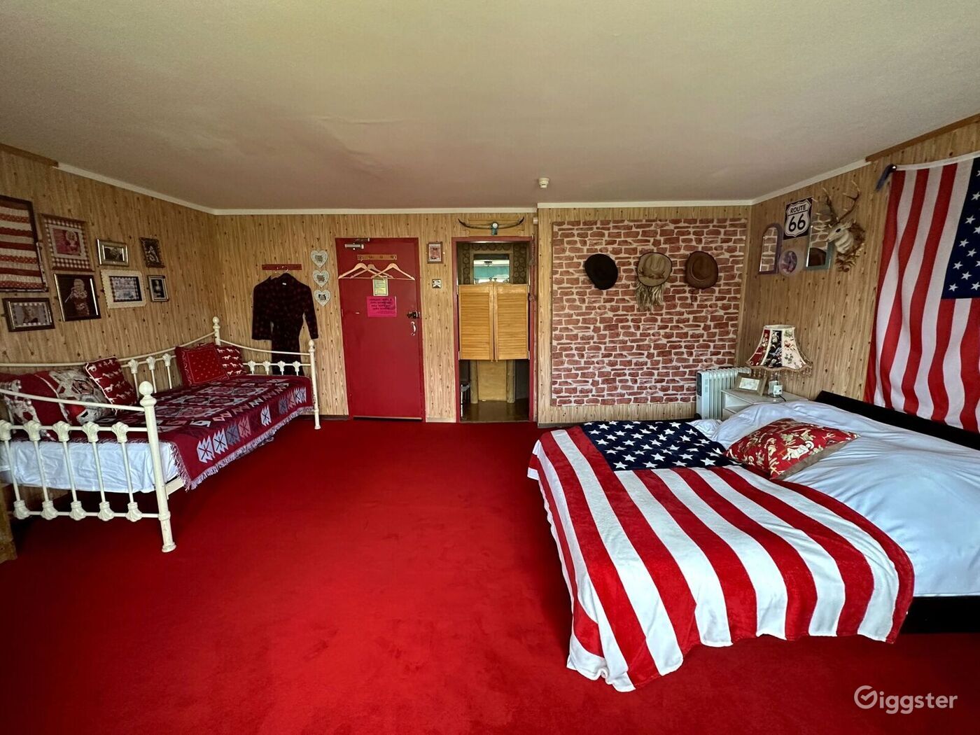 Dolly: An All American Themed Room | Rent this location on Giggster