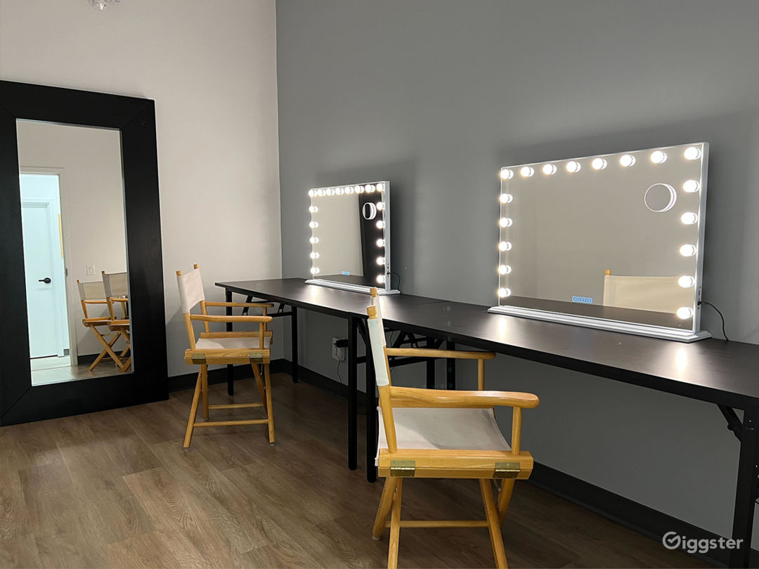 Toronto Cyclorama Studio | 2500 SF Film & Photo Space | Giggster