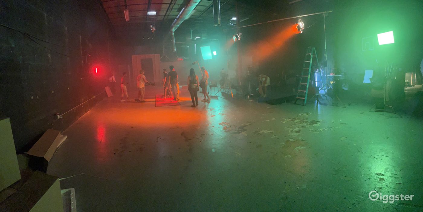 Spacious Warehouse Production Studio for Film & Photography w/ Truck ...