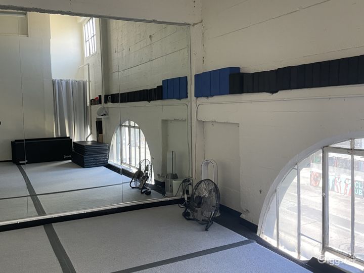 Stretching & Flexibility Room | Rent this location on Giggster