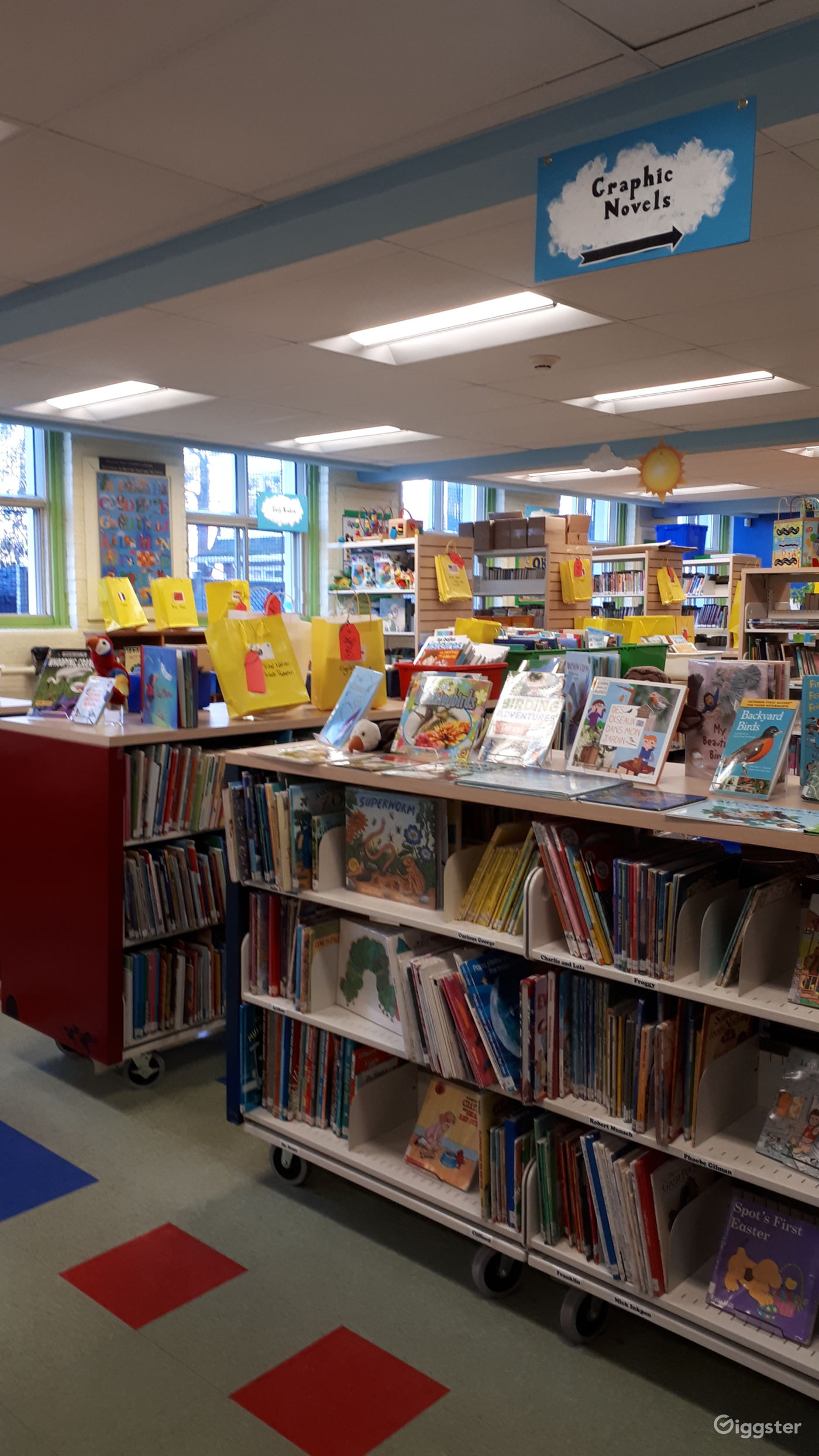 Children's Library in Montreal | Rent this location on Giggster