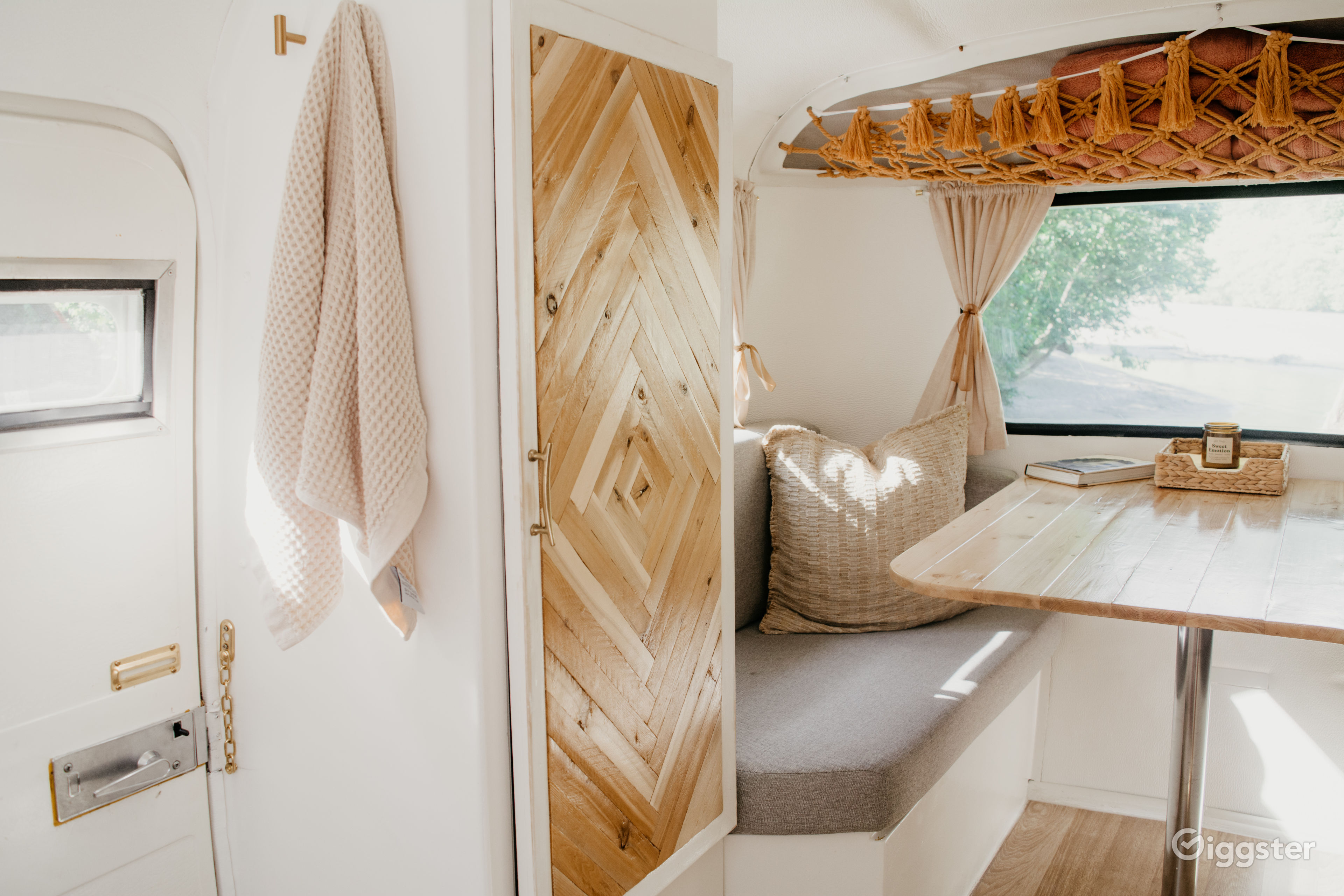 Vintage 1970s Boler Trailer - Miss Daisy Lane | Rent this location on ...