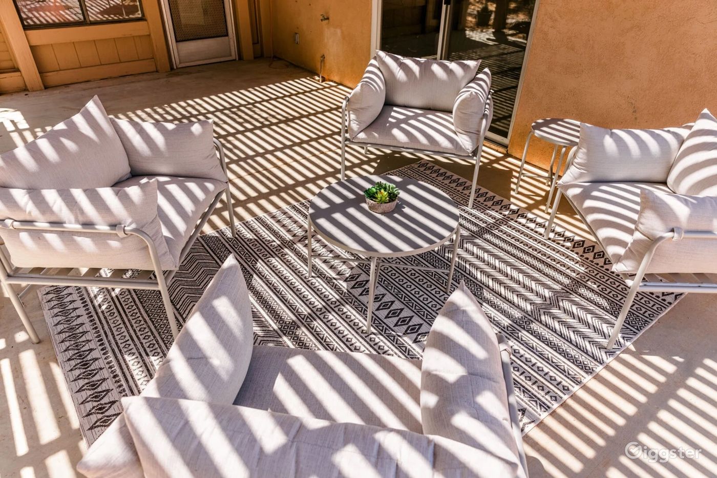 Tamarisk House | Rent this location on Giggster