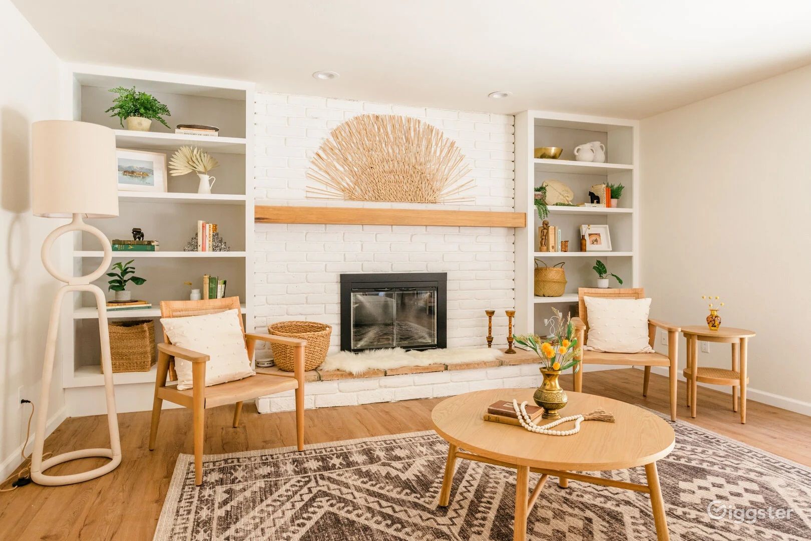 Tamarisk House | Rent this location on Giggster