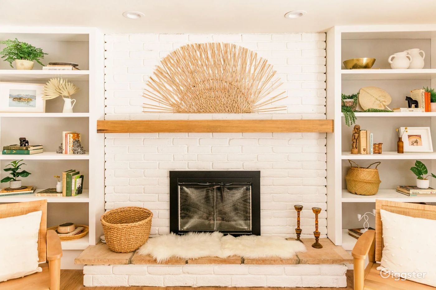 Tamarisk House | Rent this location on Giggster